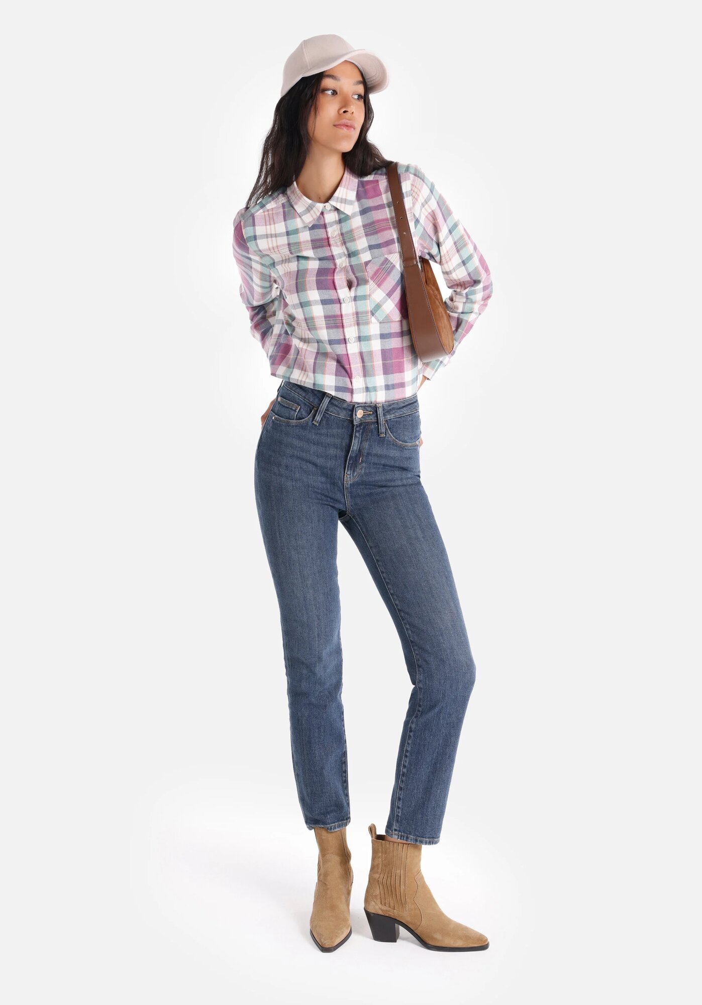 Джинсы 703 CARLA Slim Fit 