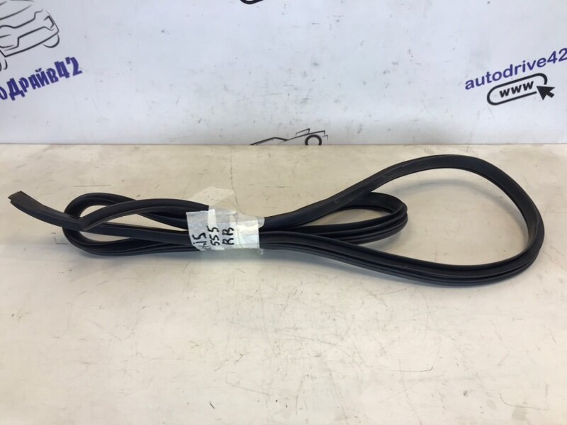 Б/У уплотнитель проема двери Hyundai Solaris 2011 RB G4FA Задн. Прав. 36907 Hyundai-KIA арт. 831201R0004X