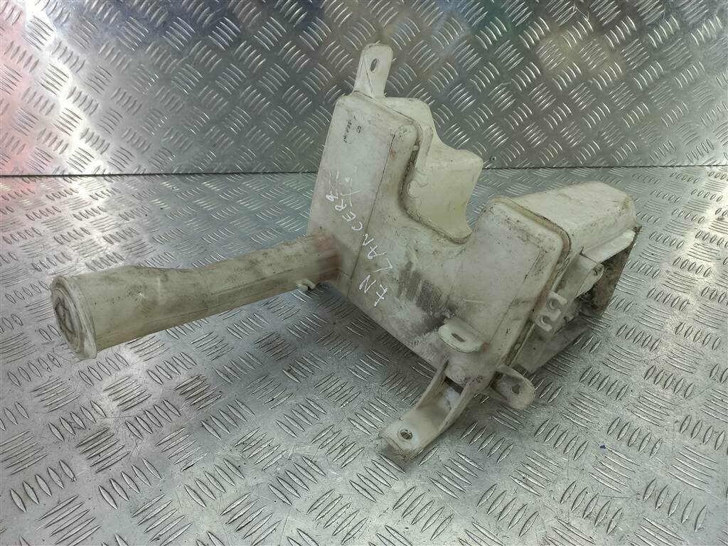 Бачок омывателя Б/У для MITSUBISHI LANCER IX рестайлинг (2005—2010) MR570437