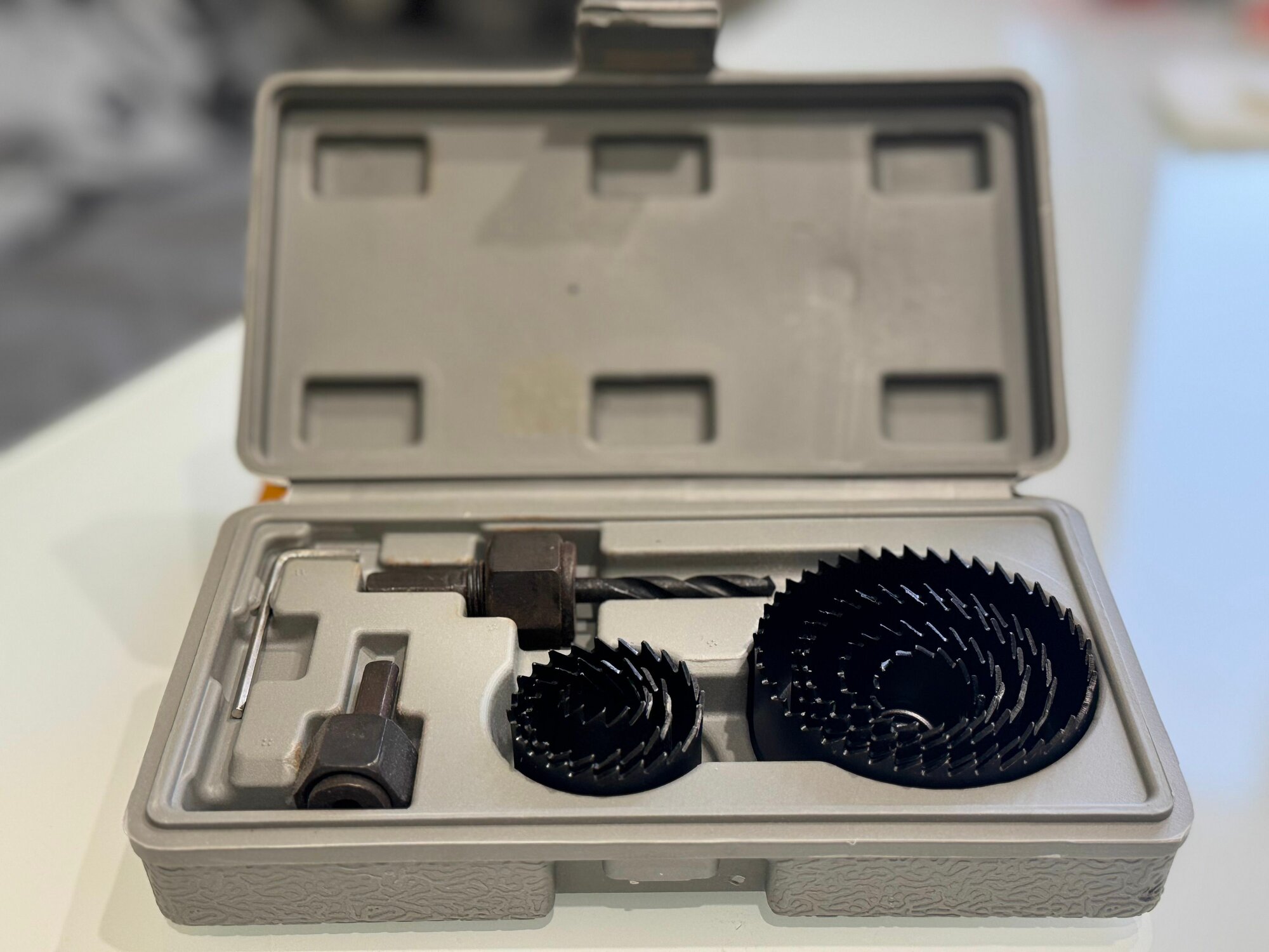 Набор коронок по дереву с хвостовиком 11 пр. 19-67 Тип коронка. Материал обработки. дерево, гипсокартон, ДСП.