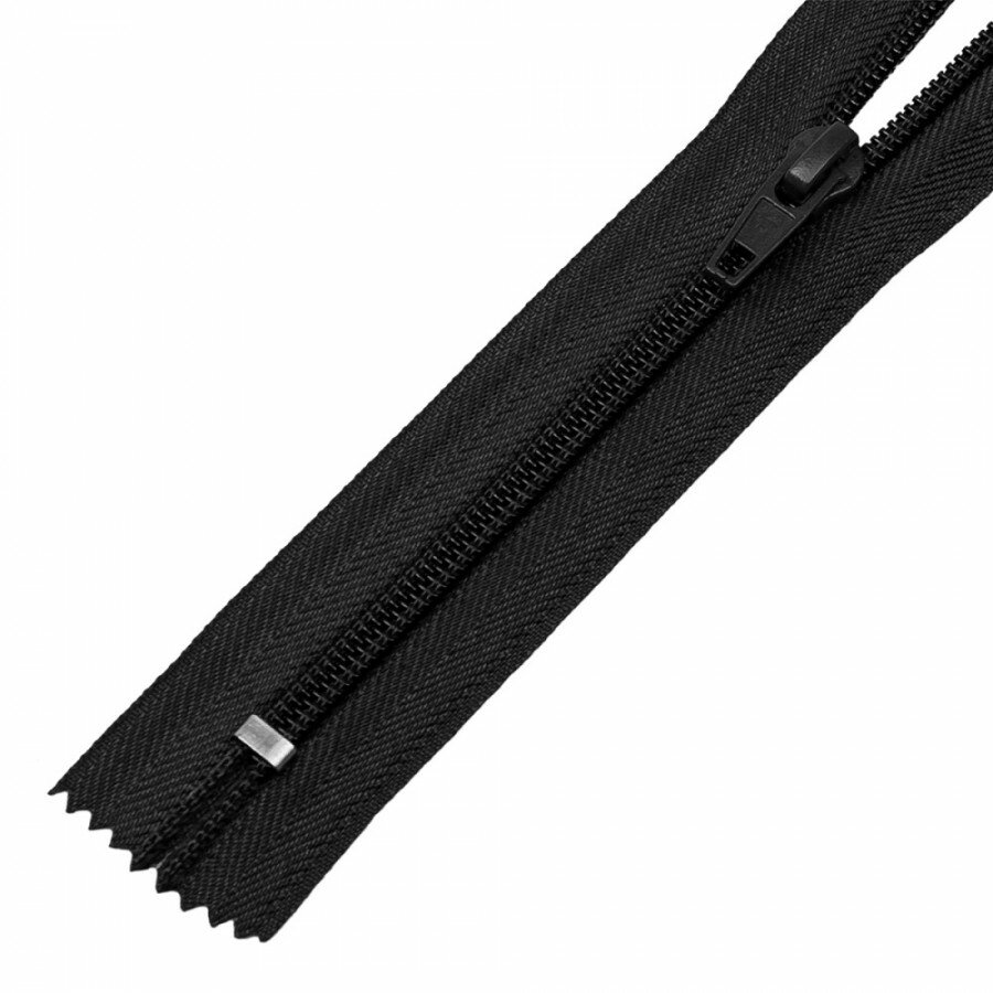 Молния MaxZipper пласт. спираль N5-N 18см н/р цв. F322 черный уп.100шт А