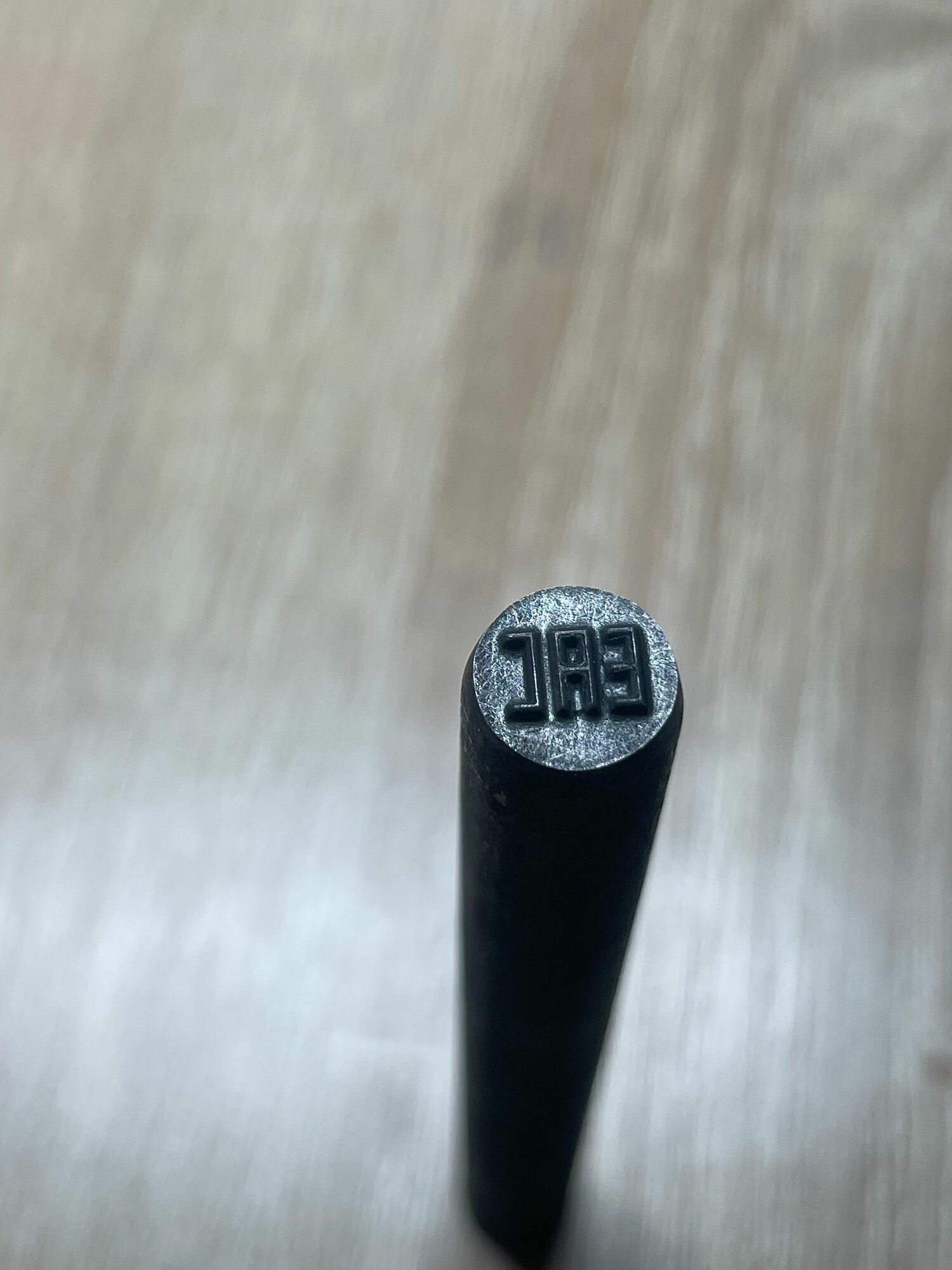 Клеймо EAC шрифт 5мм ширина 6мм сталь У8А 52-58 HRC на основании 10мм.