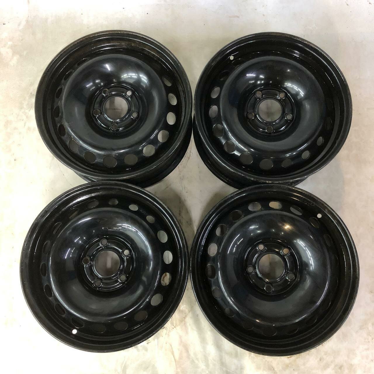 Колесные диски Штампованные 16x6.5 PCD 5x114.3 D66.1 ET40 (Реплика)