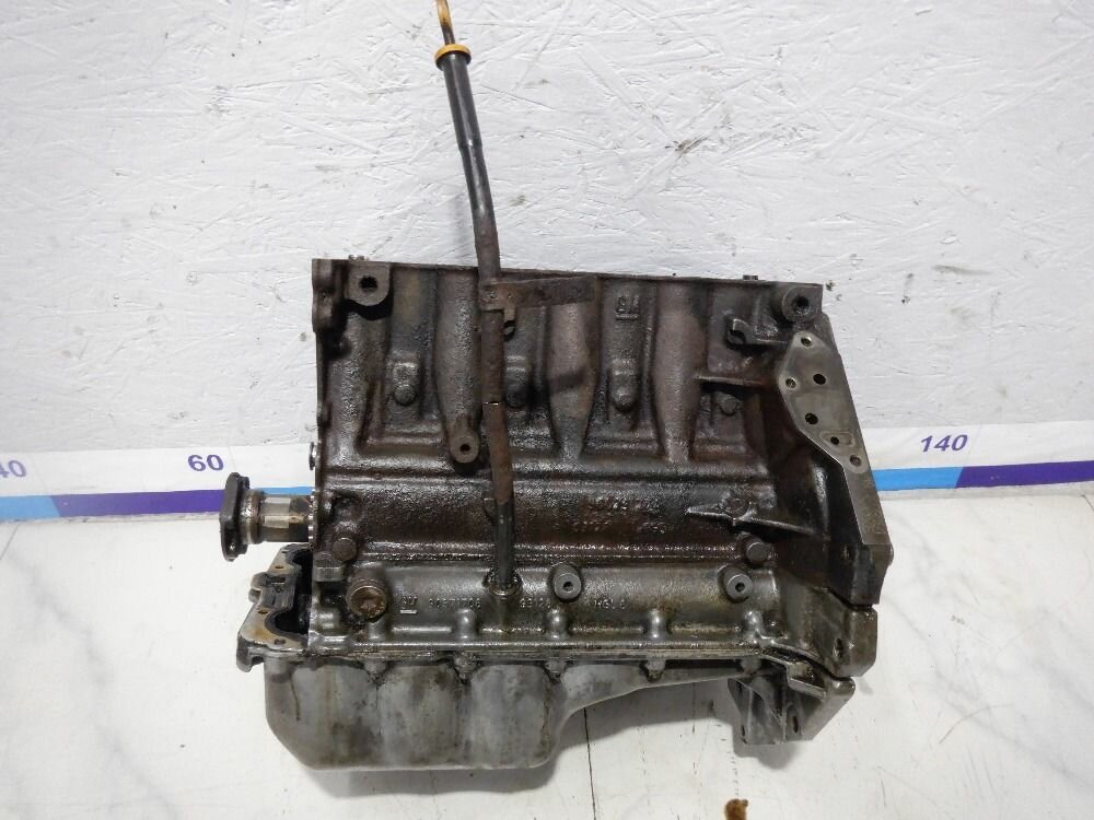Блок цилиндров Opel Corsa B 604084