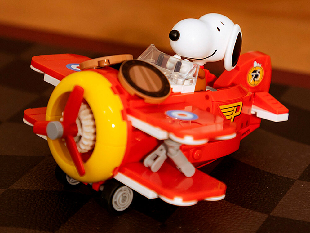 Конструктор Pantasy Snoopy 86905 Конструктор Снупи: Полёт на биплане