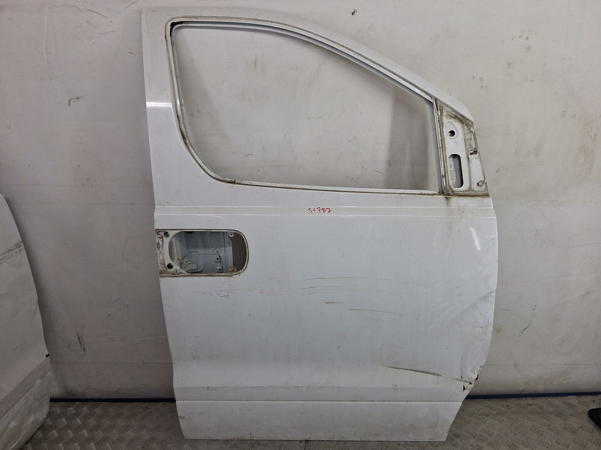 Дверь передняя правая Hyundai H1 Grand Starex 2008