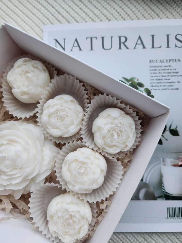 Набор интерьерных свечей в форме одного большого и 5 маленьких пионов "Ванильная симфония"/Нежная нежность/Уют и тепло в вашем доме/