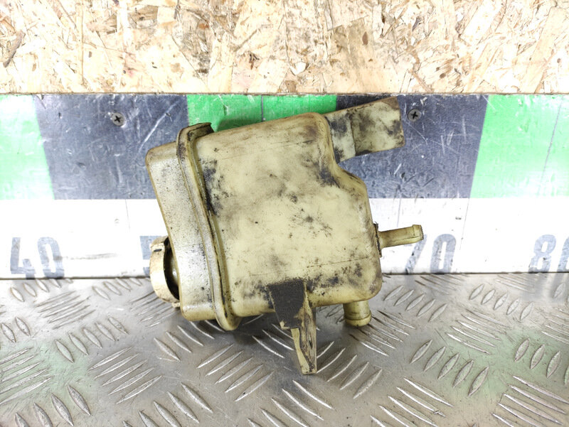 Бачок гидроусилителя MITSUBISHI Carisma 2000 2003 MR130654