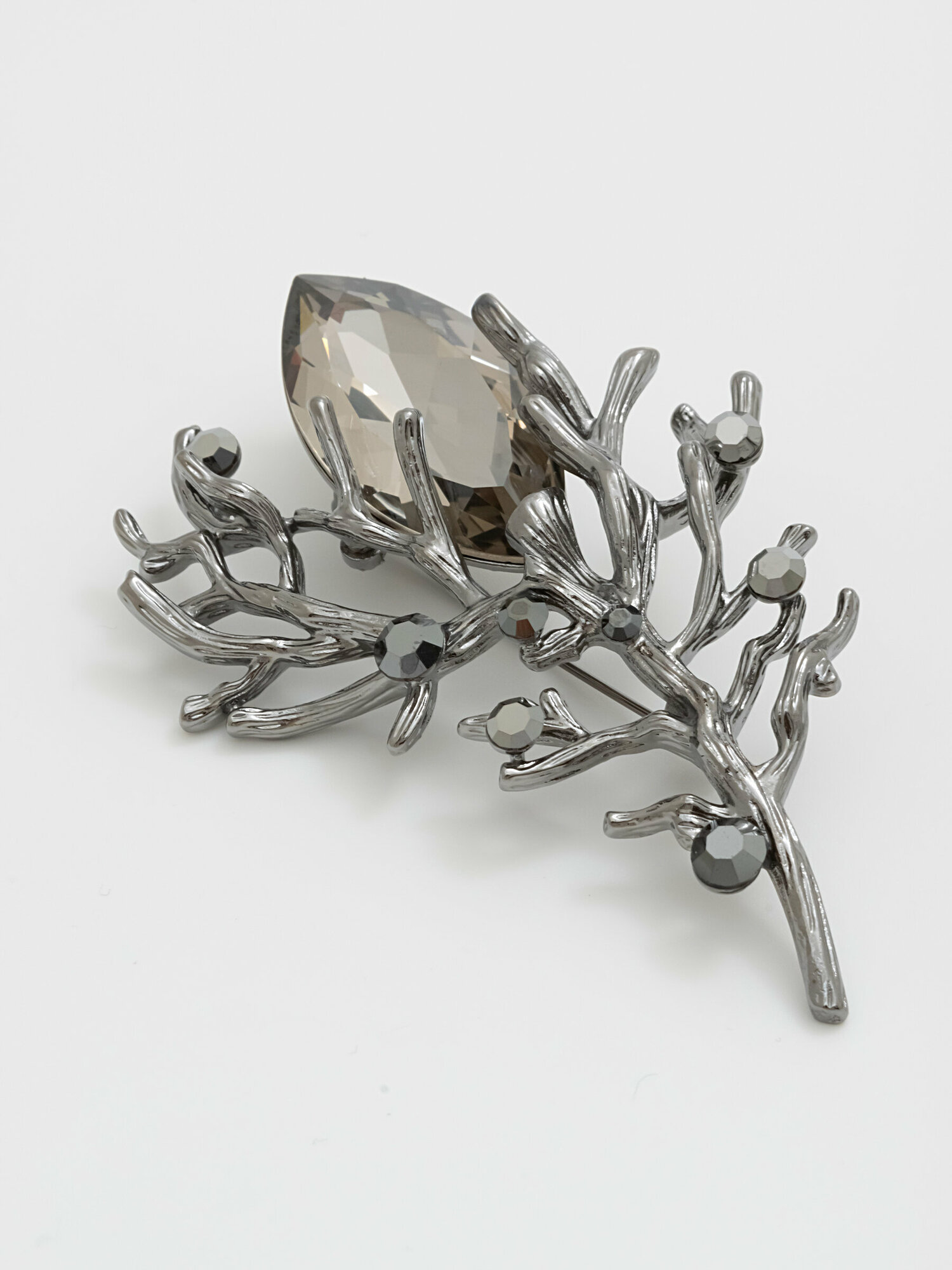 Брошь, кристалл