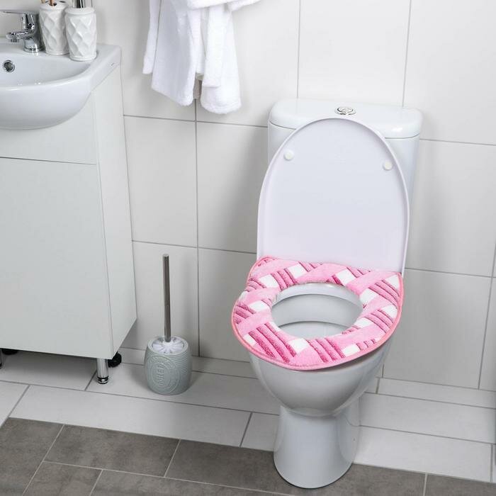 Чехол на сиденье для унитаза на резинке Универсал , 35 43 см, цвет микс