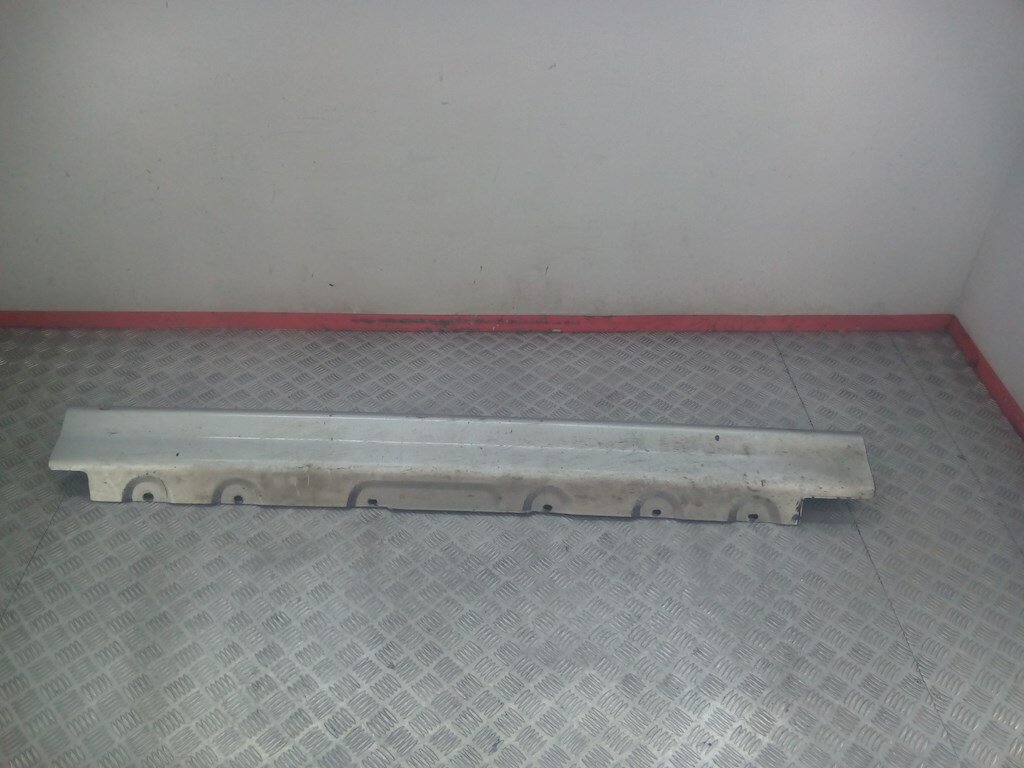 Накладка декоративная на порог правая BMW X5 (E53) 51718408706 арт. 503466