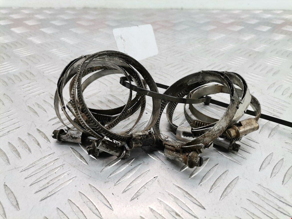 Хомут металлический Volkswagen Passat 5 11617798304 арт. 1767765