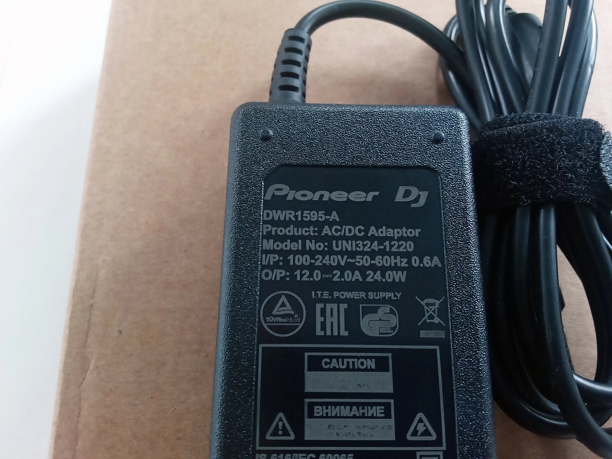 Блок питания для DJ-контроллера Pioneer DDJ-RR (адаптер 12V 2A, UNI324-1220)