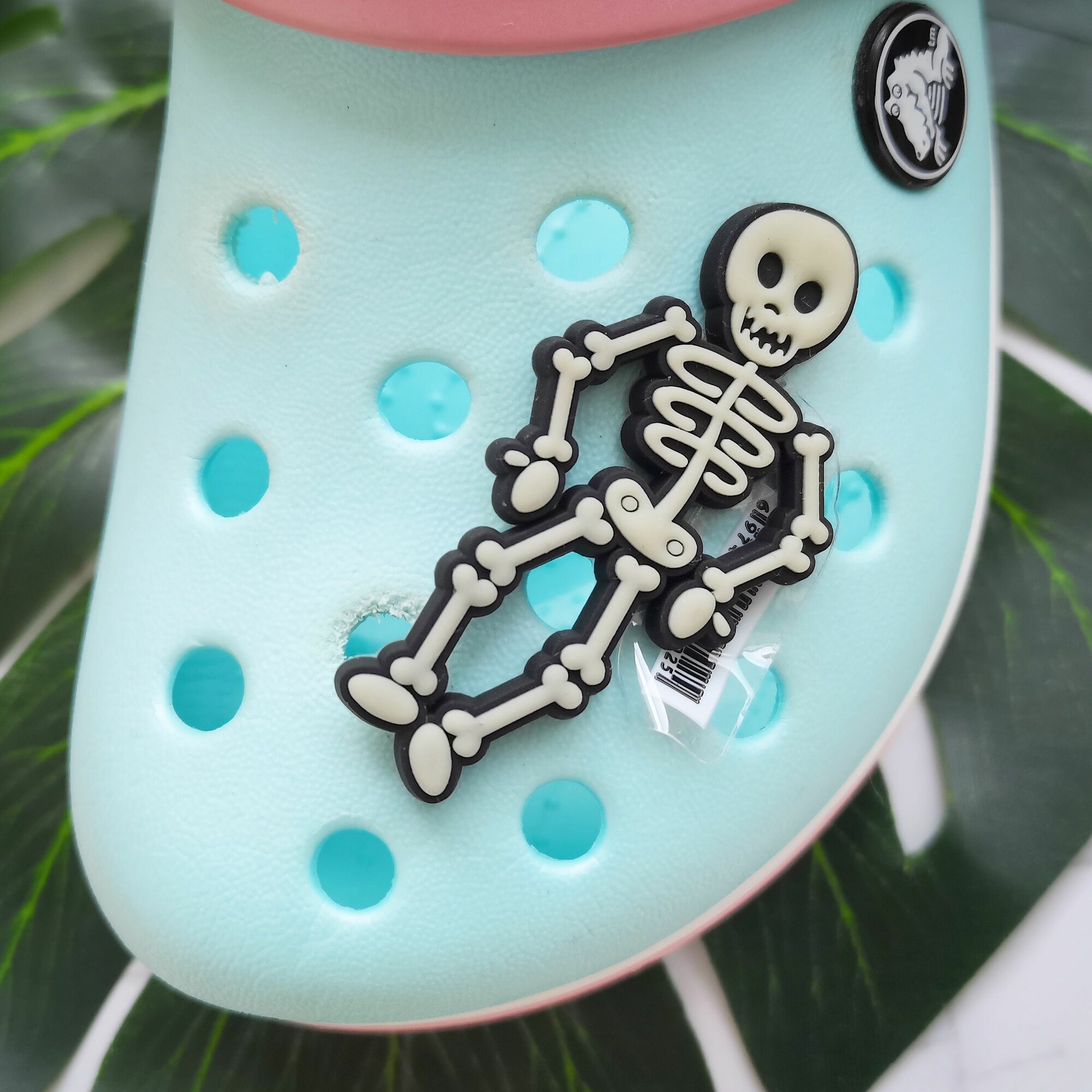 Джибитсы на Crocs Скелет Череп Кости Светящиеся в темноте для мальчика