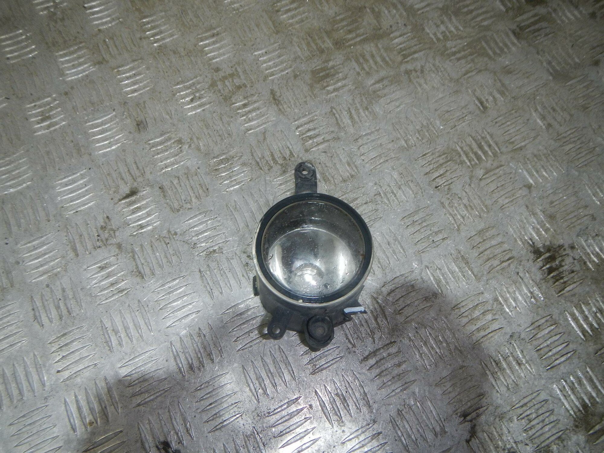 Б/У Фара противотуманная правая, ВАЗ-LADA PRIORA (приора) LADA PRIORA (Приора) Сломано 1 крепление. 409871 LADA арт. 212...