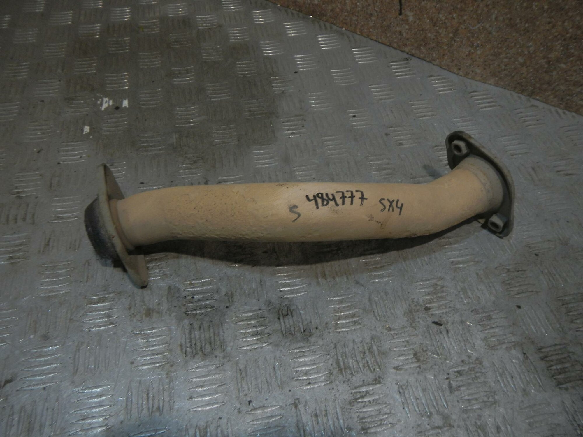 Б/У Приемная труба глушителя, Suzuki (Сузуки)-SX4 (06-) SUZUKI SX4 (06-) деформация. 484777 SUZUKI арт. 1422080J10