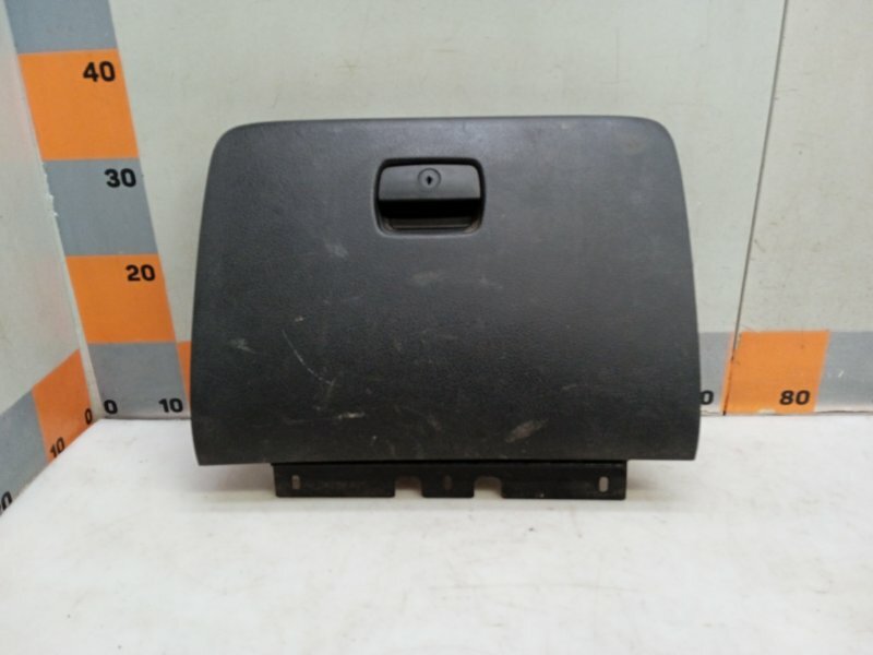 Б/У Шевроле Трейлблейзер GMT360 Крышка бардачка Chevrolet TrailBlazer 2001-2009 GMT360 307838 GENERAL MOTORS арт. 15109780