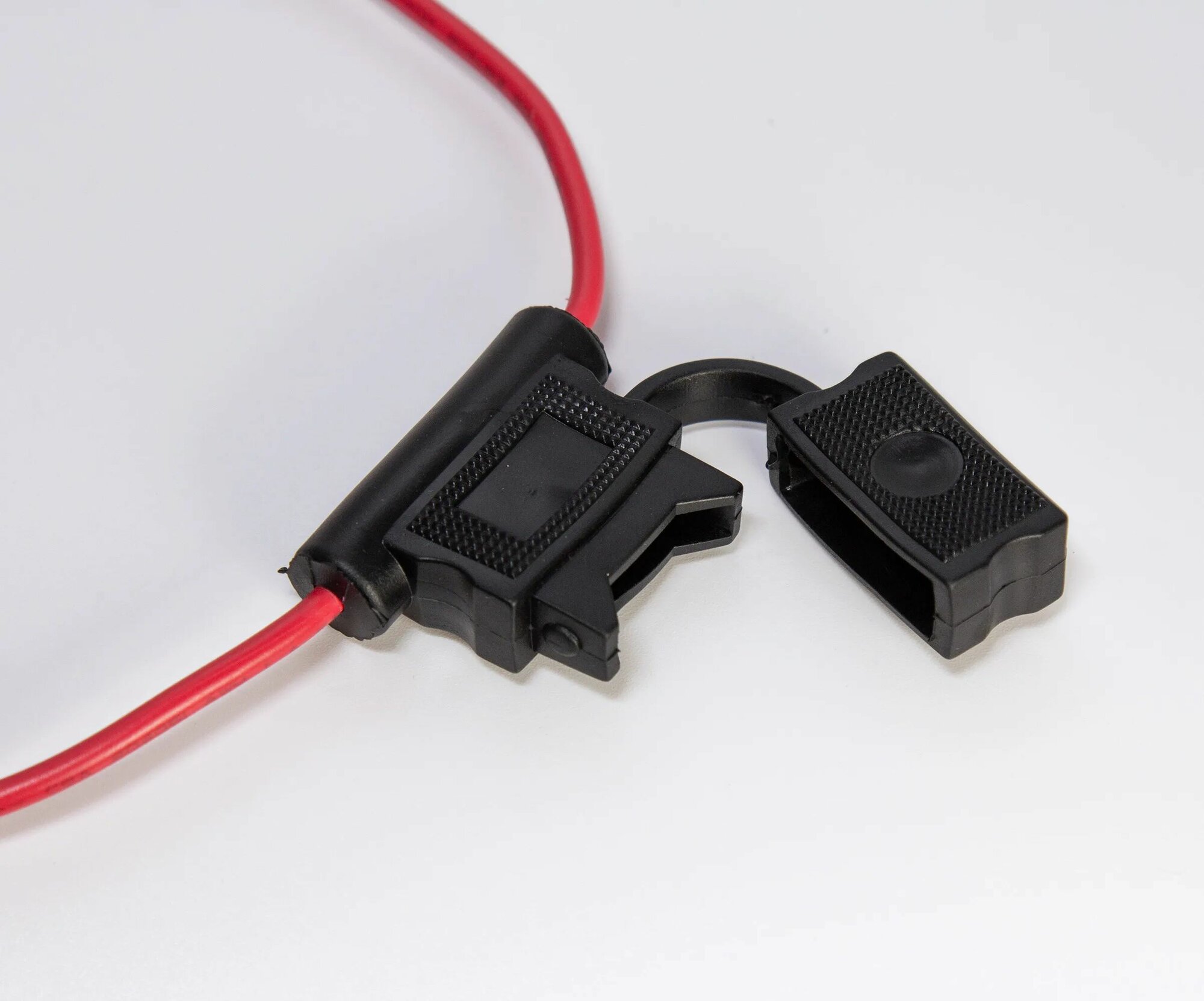 Держатель предохранителя флажкового (влагостойкий) черный (16 AWG)