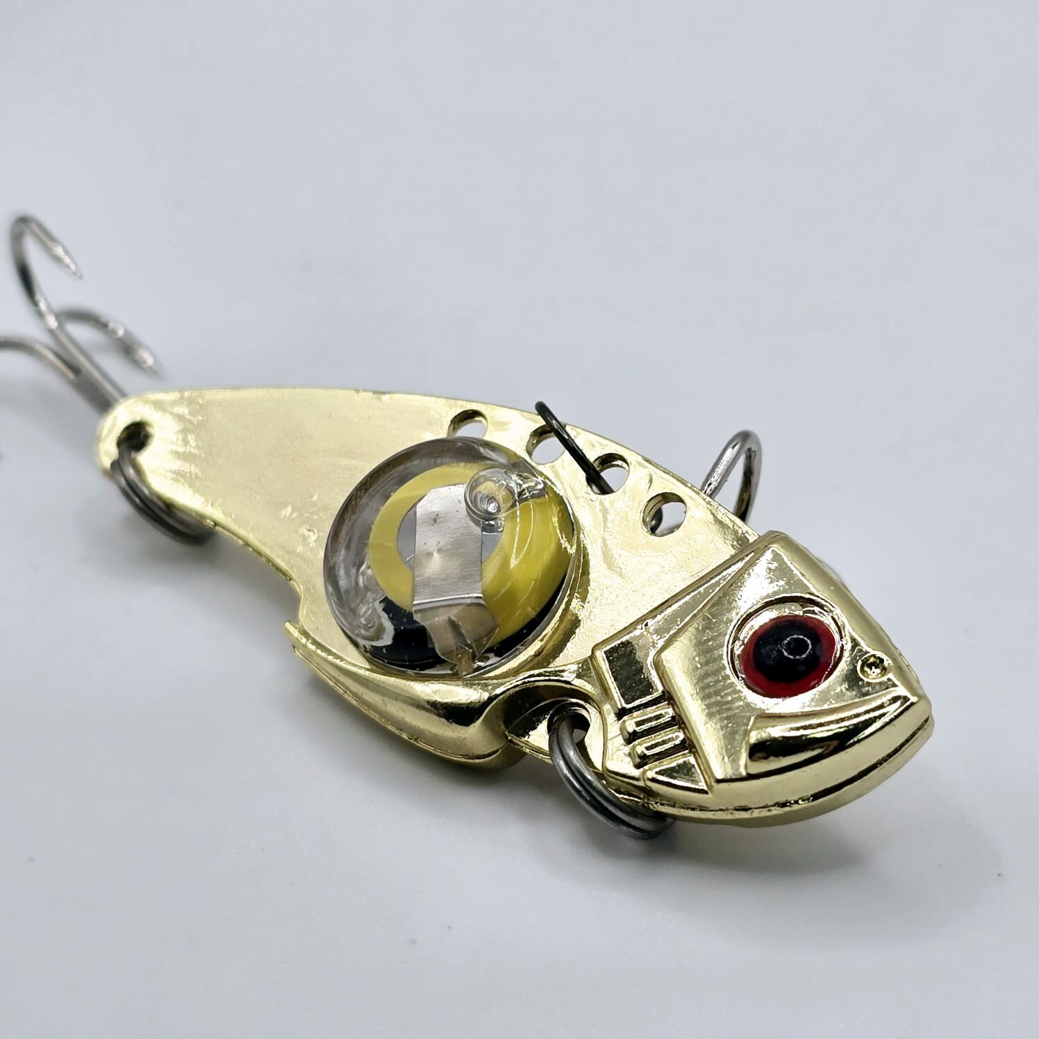 Цикада "Мигалка" вес 15гр, цвет: золото, мигает тремя цветами, для ловли форели