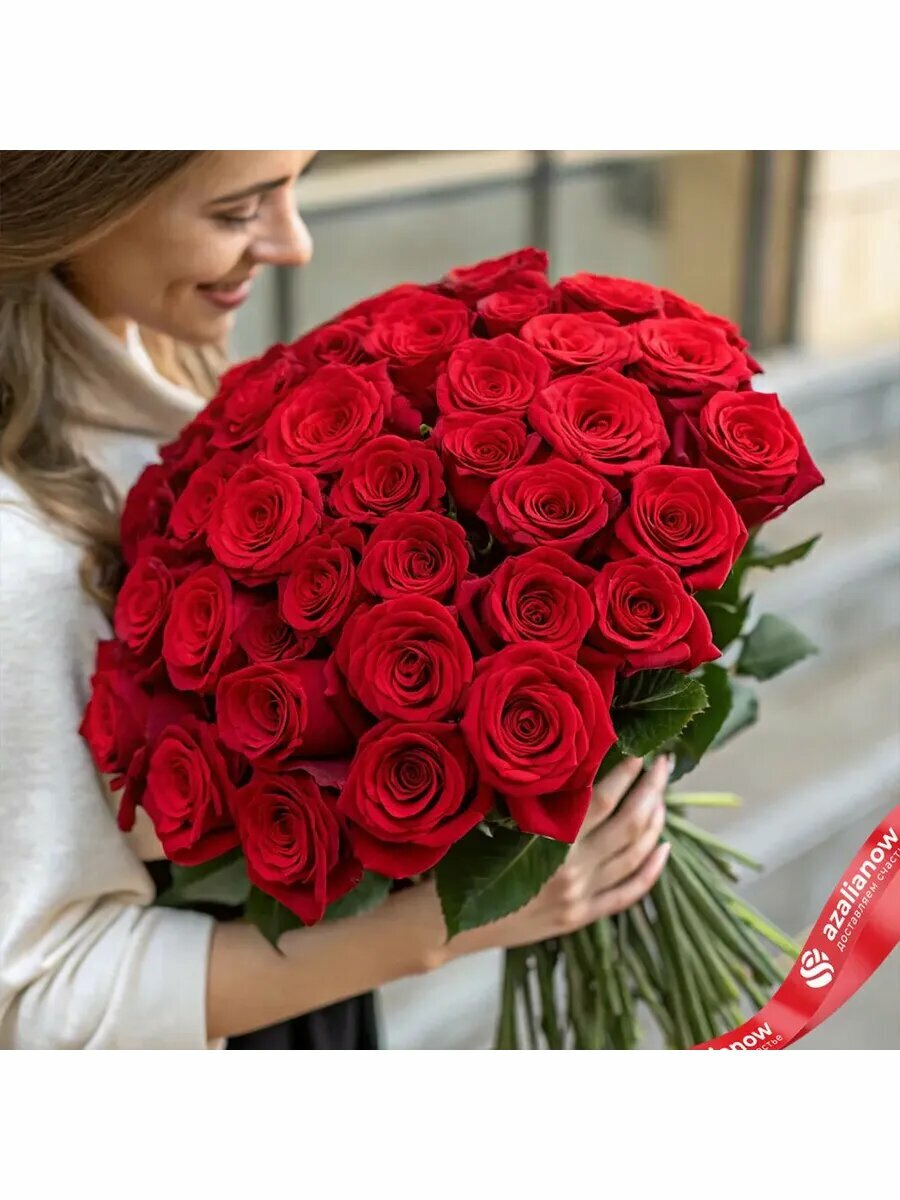 Букет живых цветов из 35 красных роз 40 см под ленту от АзалияНау