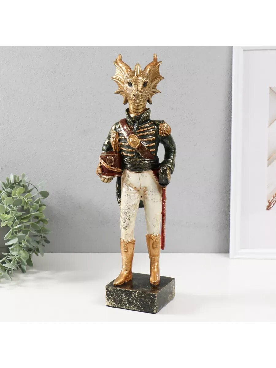 Сувенир Золотистый дракон-генерал 9х14х42,5 см