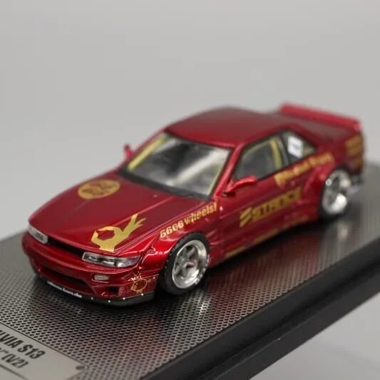 Машинка INNO 1/64 Room Sports car Silvia S13 Rocket Rabbit Pandem modified V2 Die-cast Alloy Car Model Collection Gift