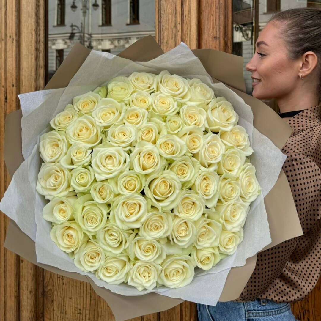 Букет из белых роз 51 шт, красивый букет цветов, шикарный, премиум цветы, премиум букет