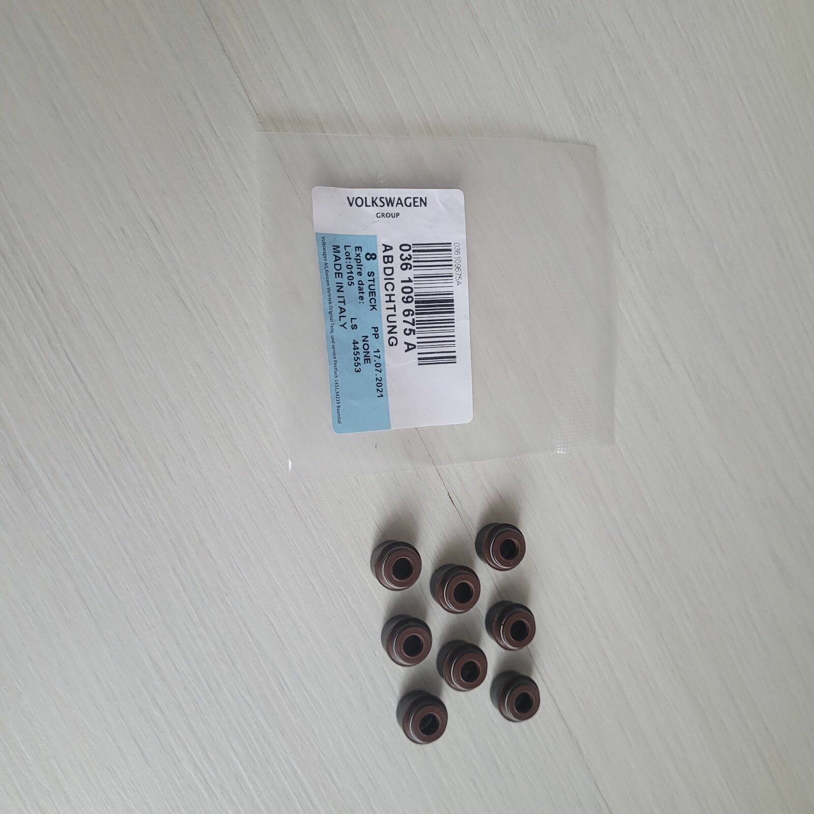 Оригинальный комплект 8 шт колпачок маслосъёмный для AUDI (Ауди)SEAT (Сеат) SKODA (Шкода) VOLKSWAGEN (Фольсваген) Смотри описание!