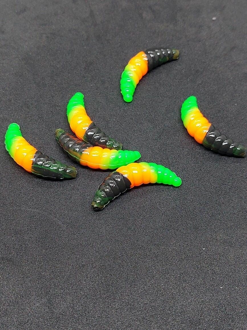 Форелевая приманка Big Maggot. 48 мм. оранжевый зеленый черный