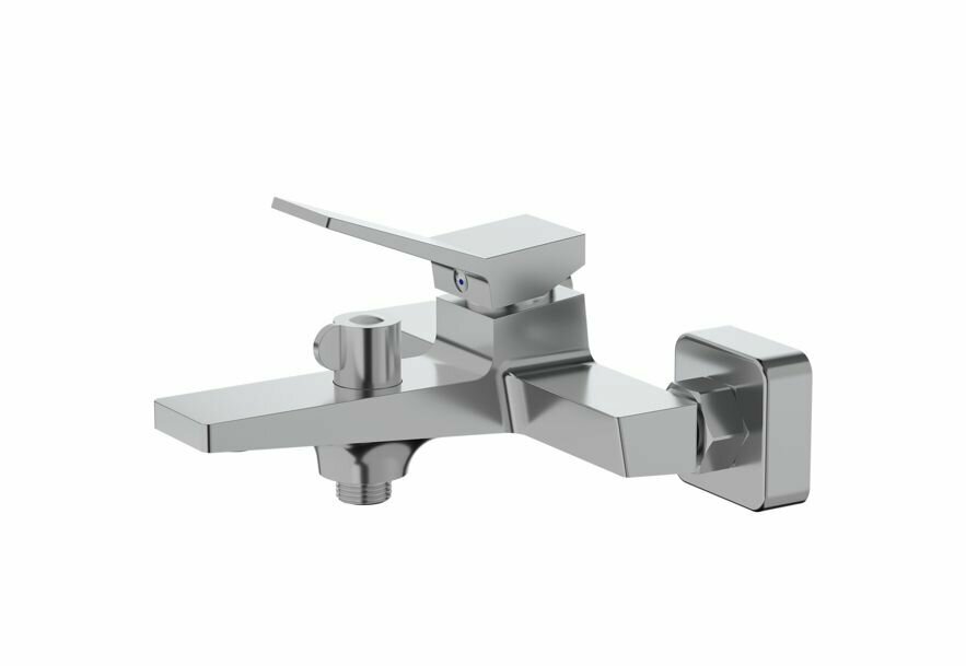 Смеситель для ванны с коротким изливом и ручной лейкой Haiba HB60818, хром