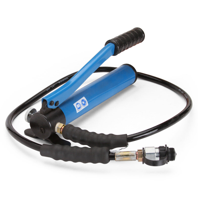 Помпа гидравлическая ручная КВТ ПМР-7003 серия мастер с объемом маслобака 0,3 л {69284} (1 шт)