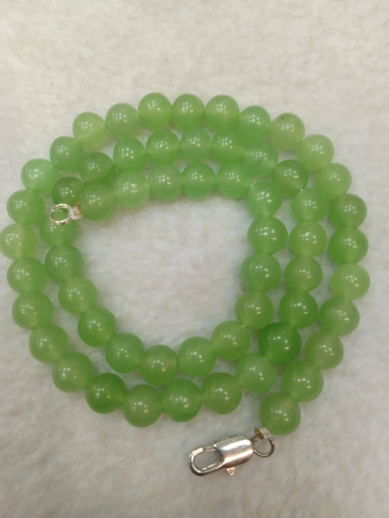 Бусы, нефрит