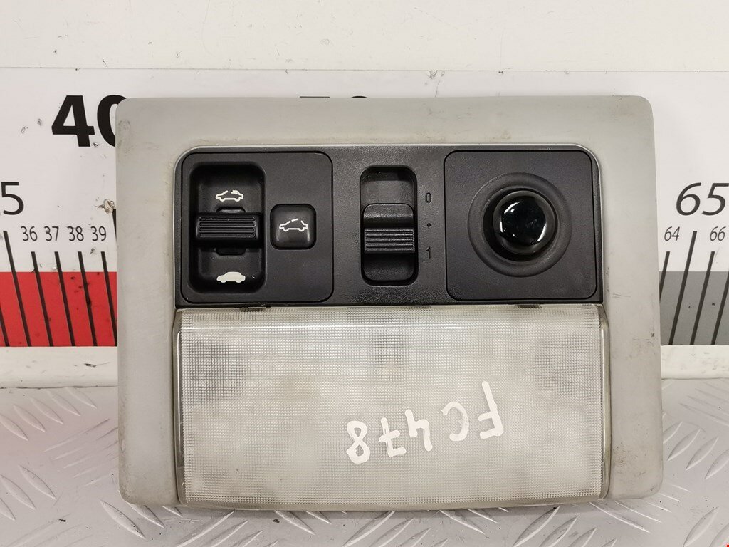 Плафон салонный Honda Civic 6 34250SN7G01 арт. 1508713