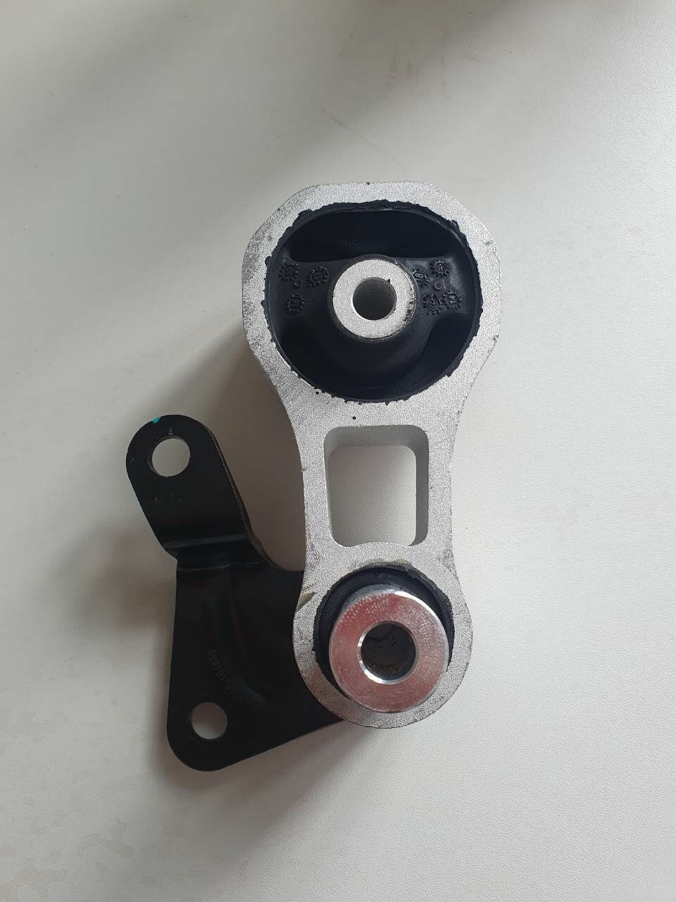 Подушка двигателя нижняя форд фьюжин фиеста Ford Fusion подушка гитара(МКПП)