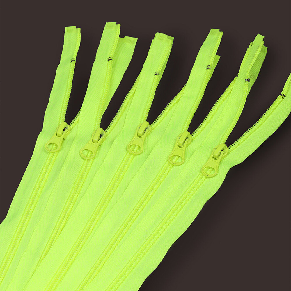 Молния MaxZipper пласт. спираль №5-N 75см цв. F229 ярк. салатовый уп.50шт