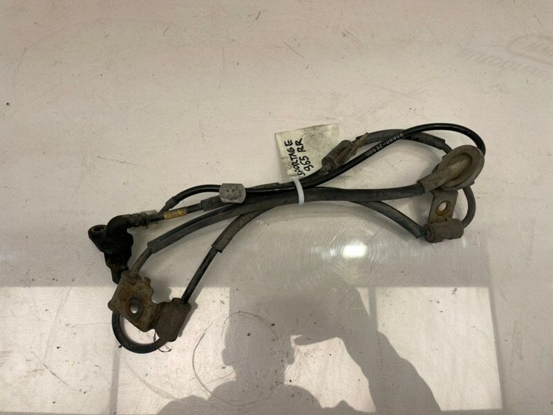 Б/У датчик abs Kia Sportage 2006 KM D4EA Задн. Прав. 44530 Hyundai-KIA арт. 956802E500