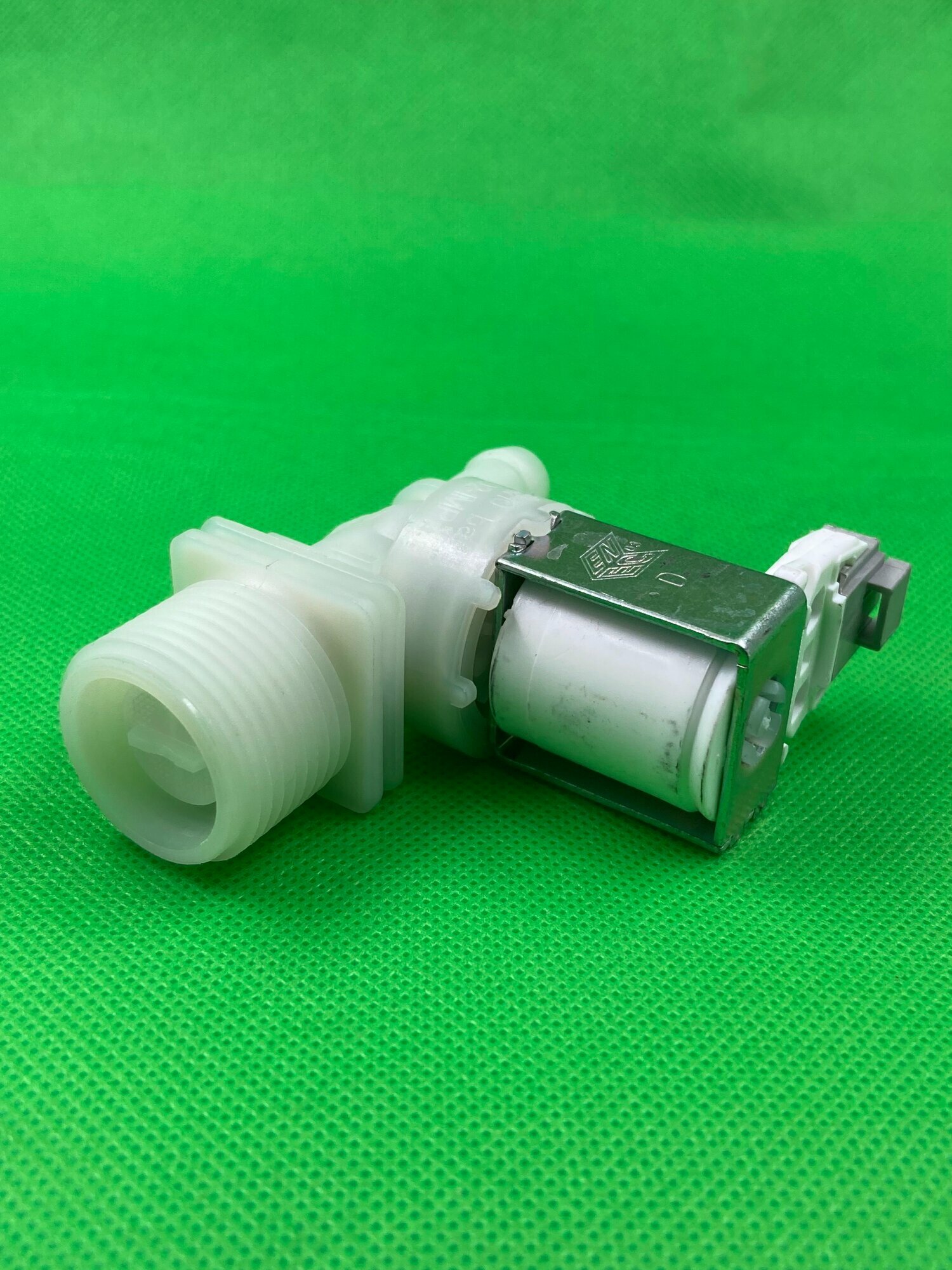 КЭН электромагнитный клапан для посудомоечных машин Indesit, Ariston, Hotpoint