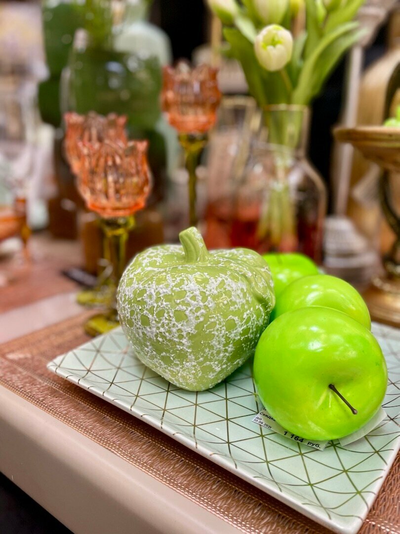 Статуэтка Яблоко Saxon Casaentera CE05-380822 салатовый d120х120h