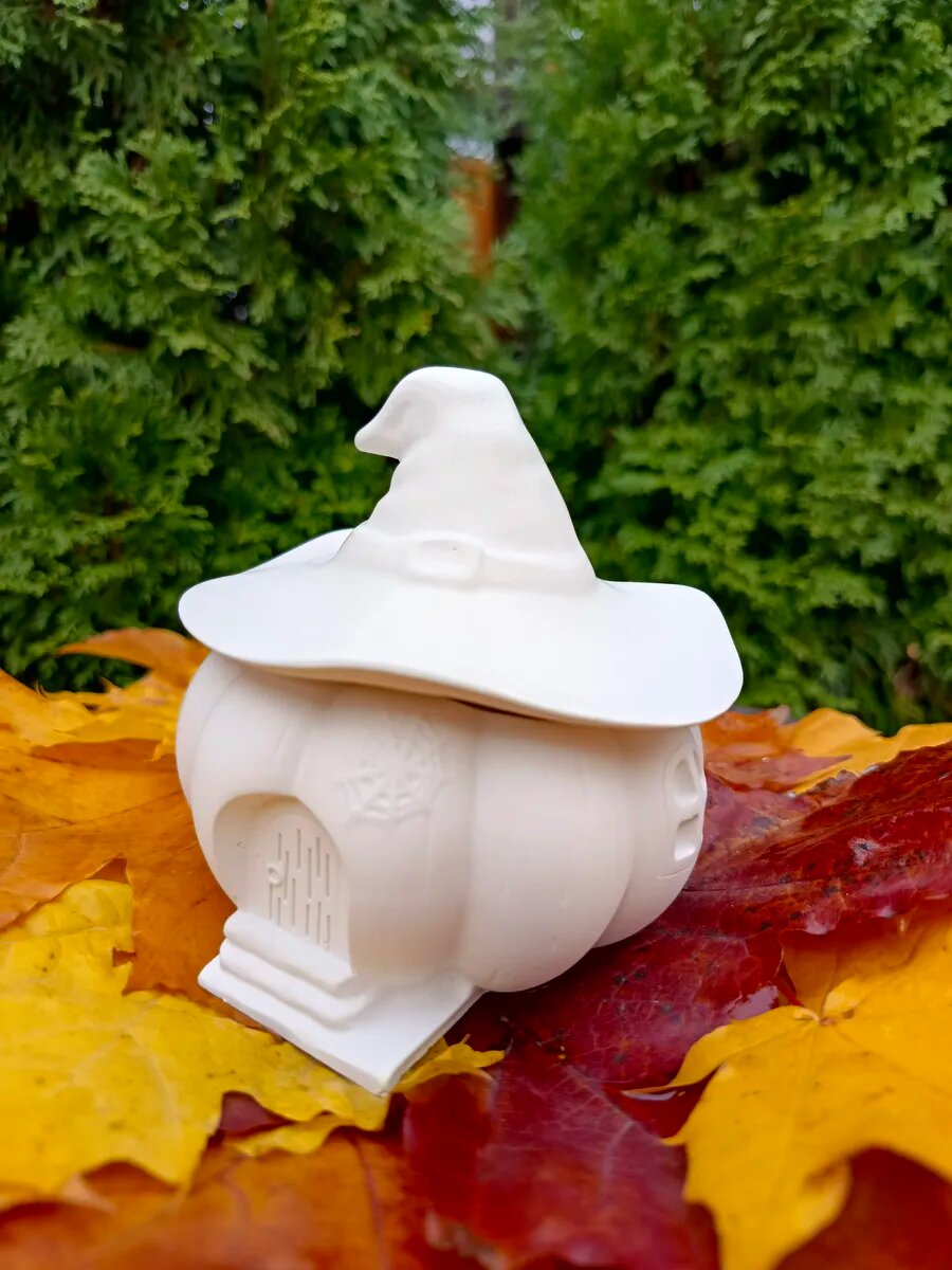 Шкатулка из гипса и бетона Тыква-Домик