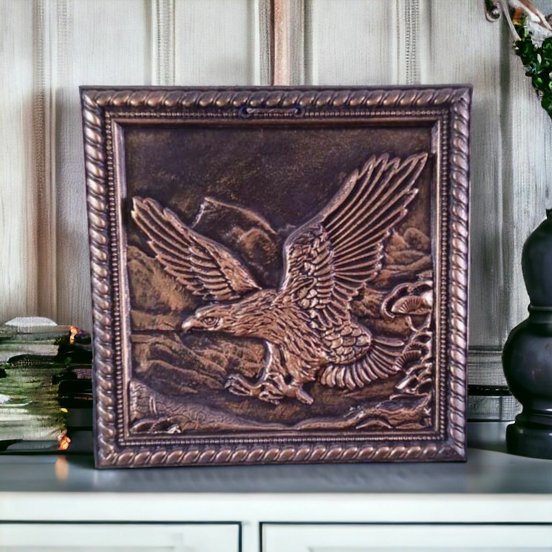Большое панно, сувенир Орел из гипса. Декор, картина для дома, офиса, кафе.