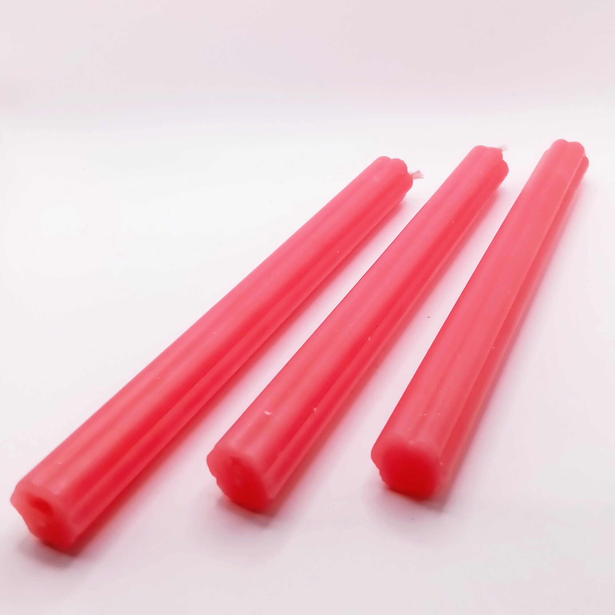 Набор свечей "Колонна" от бренда Rusin&Co, 3 штуки, красного цвета