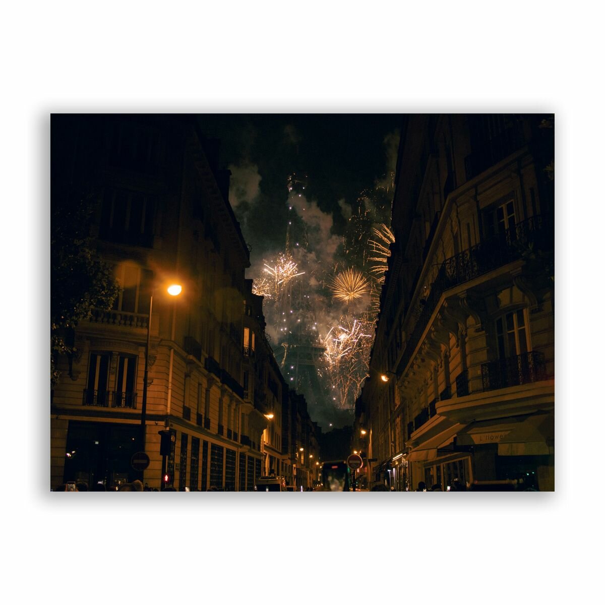 Постер, плакат на бумаге / Эйфелева башня / Размер 40 x 53 см