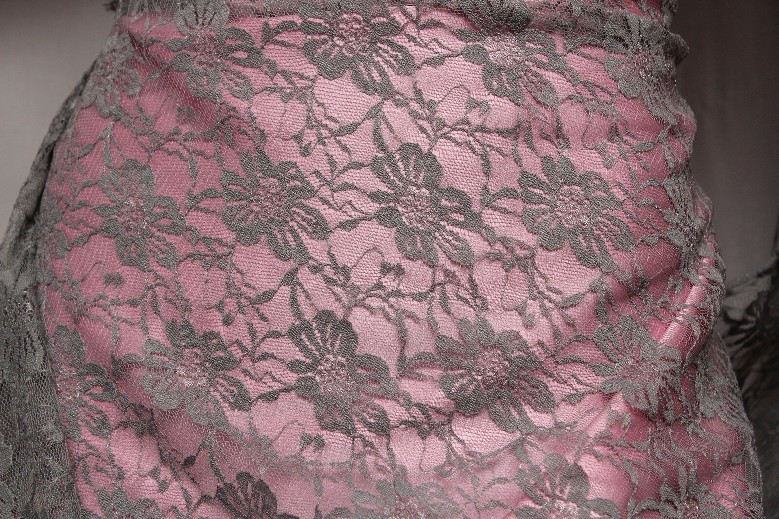 Ткань Кружево би-стрейч серое, ш148см, 0,5 м