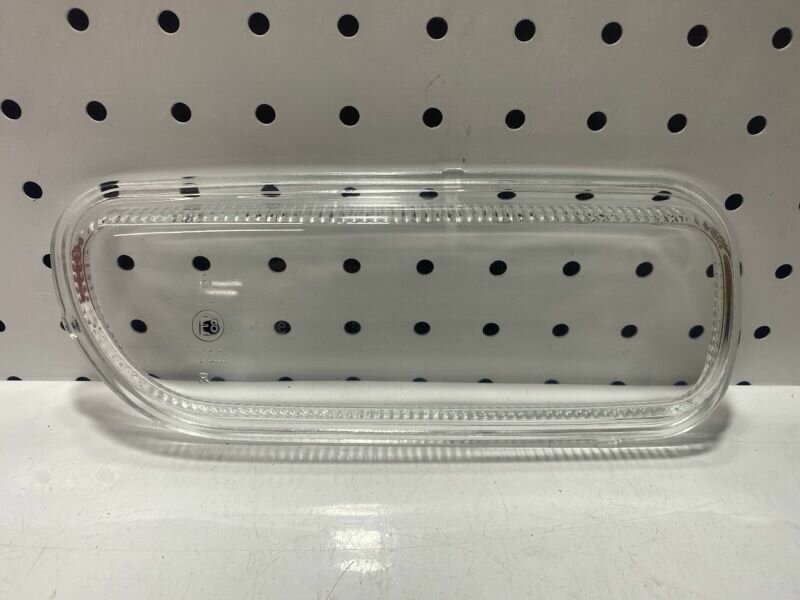 Стекло фары противотуманной Мерседес Аксор (2001 г. в.-2020 г. в.) КамАЗ 5490, Axor Kamaz, правое