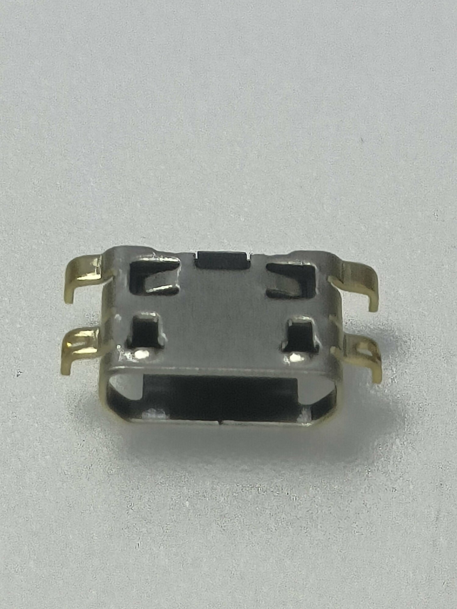 Разъем MicroUSB для Tecno Spark 5 Air, 6 Go, Pouvoir 4, Camon 12,12 Air, 15, 15 Air