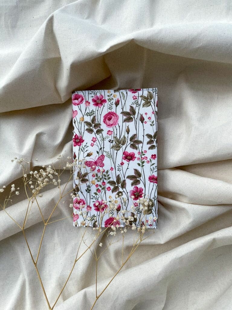 Тканевая обложка для книг и ежедневников из непромокаемой ткани