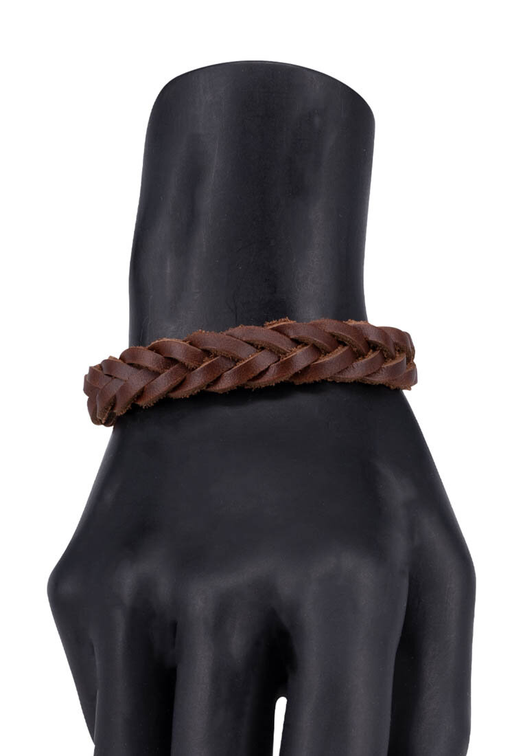 Плетеный браслет