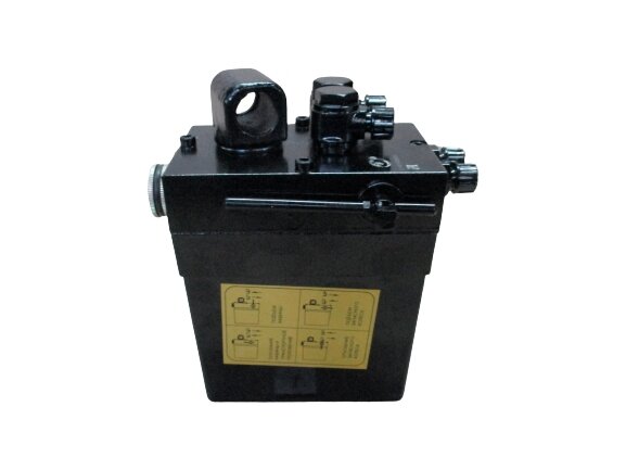 Насос механизма опрокидывания кабины КАМАЗ и подъема колеса запасного