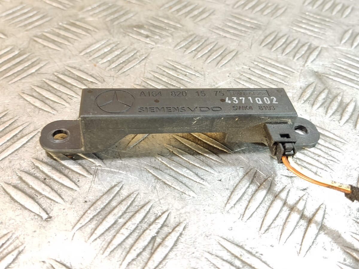 Антенна MERCEDES ML w164 1648201575