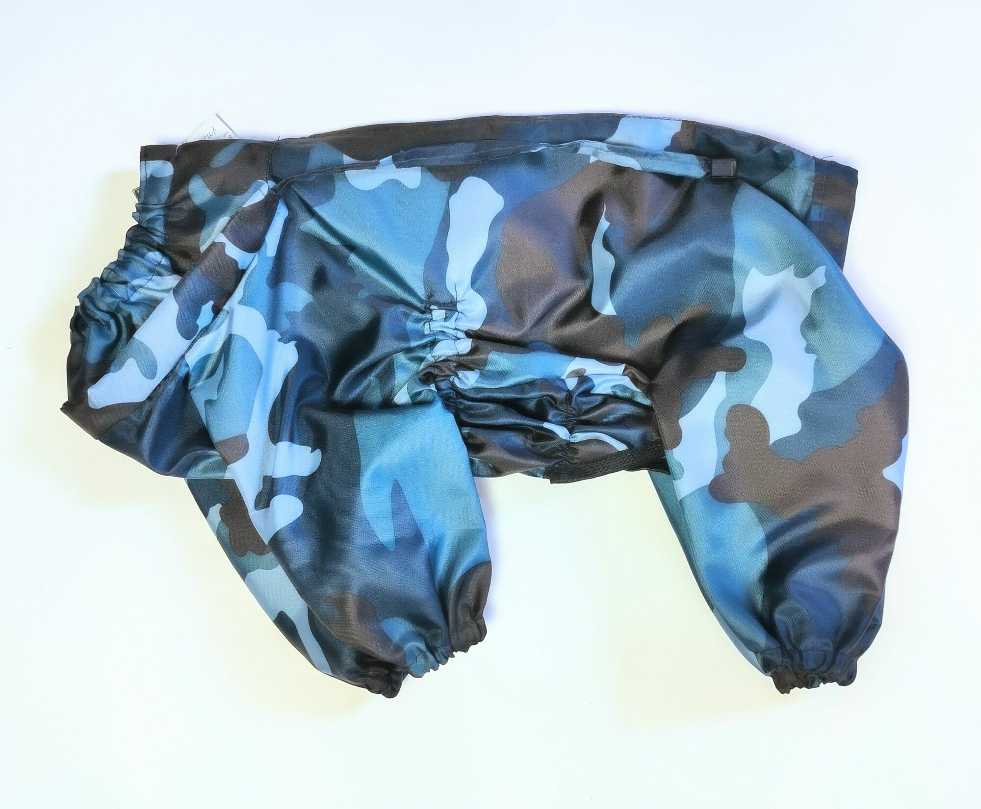 Комбинезон-дождевик для пуделя малого суки, цвет синий камуфляж